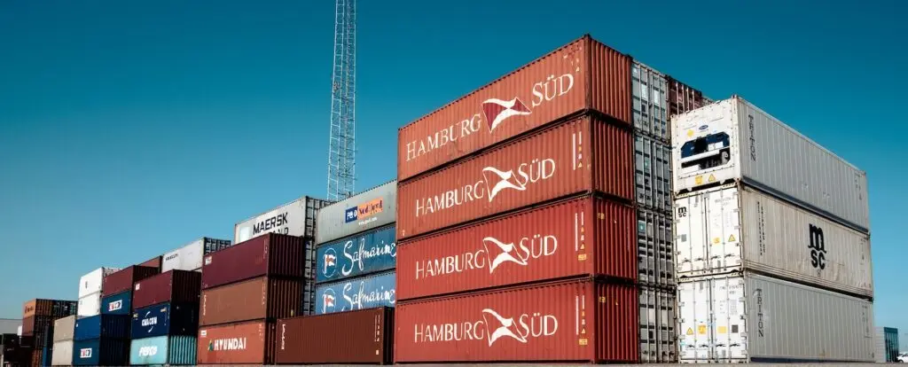 Loading and Securing Cargo in Ocean Containers: Best Practices